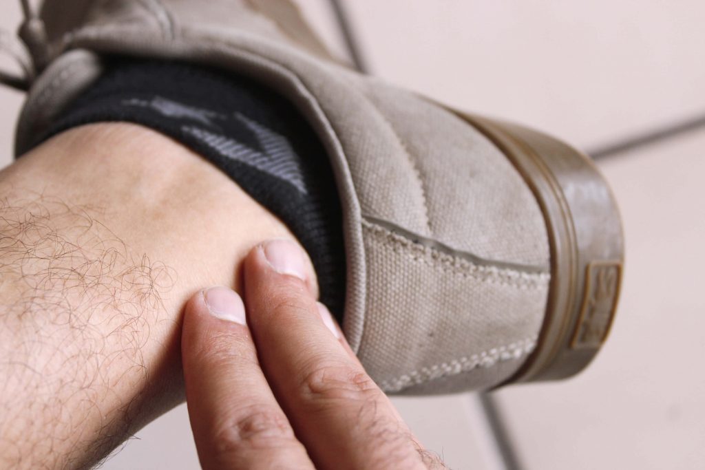 How To Break In Shoes That Rub Your Heel - Work Place Safety Shoes